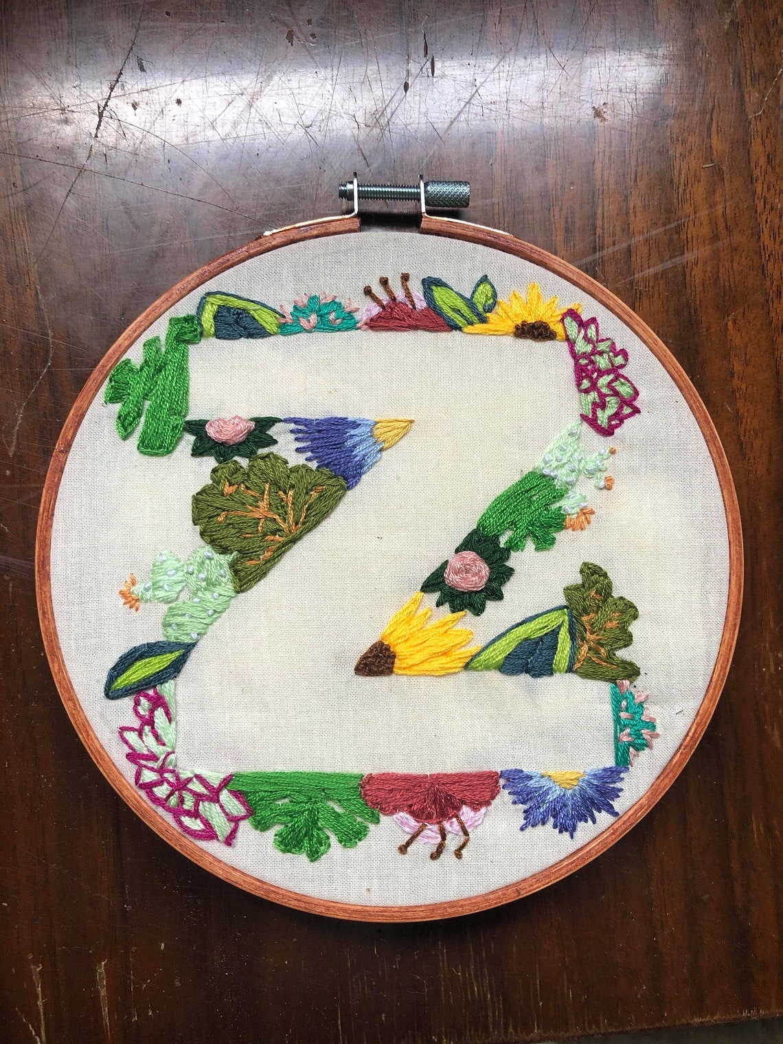 Custom Negative Space Initial Embroidery Hoop - Etsy