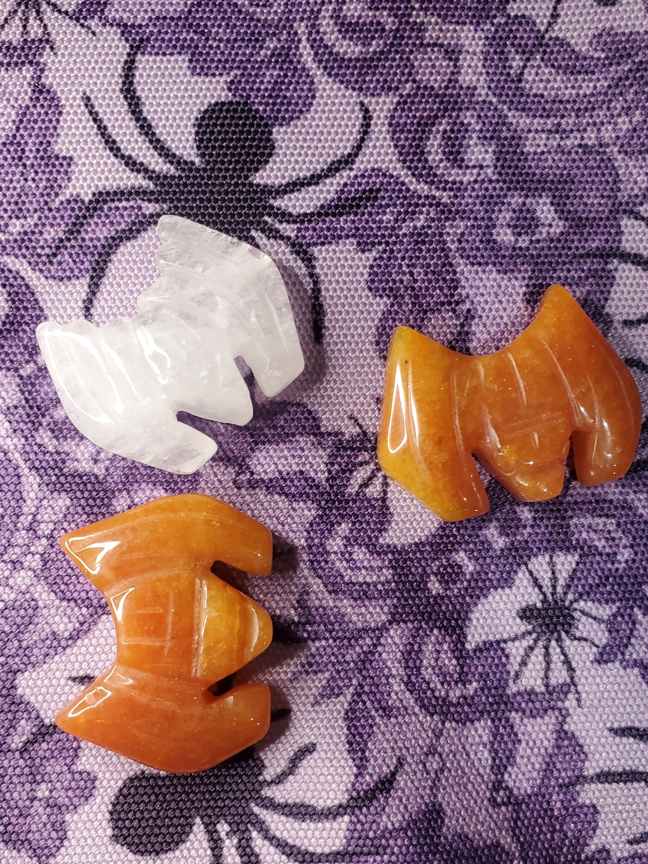 Mini Bat Carvings - Etsy