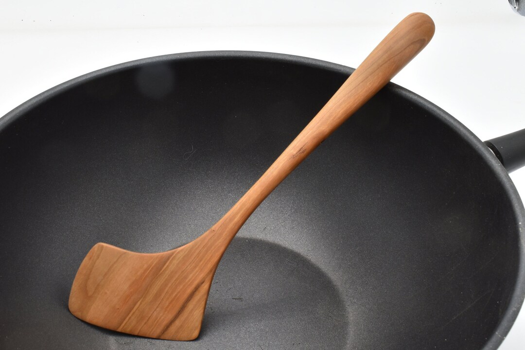 Hand Carved Stir Fry Spatula, the Shape is Not A Gimmick, 10.5 Inches ...