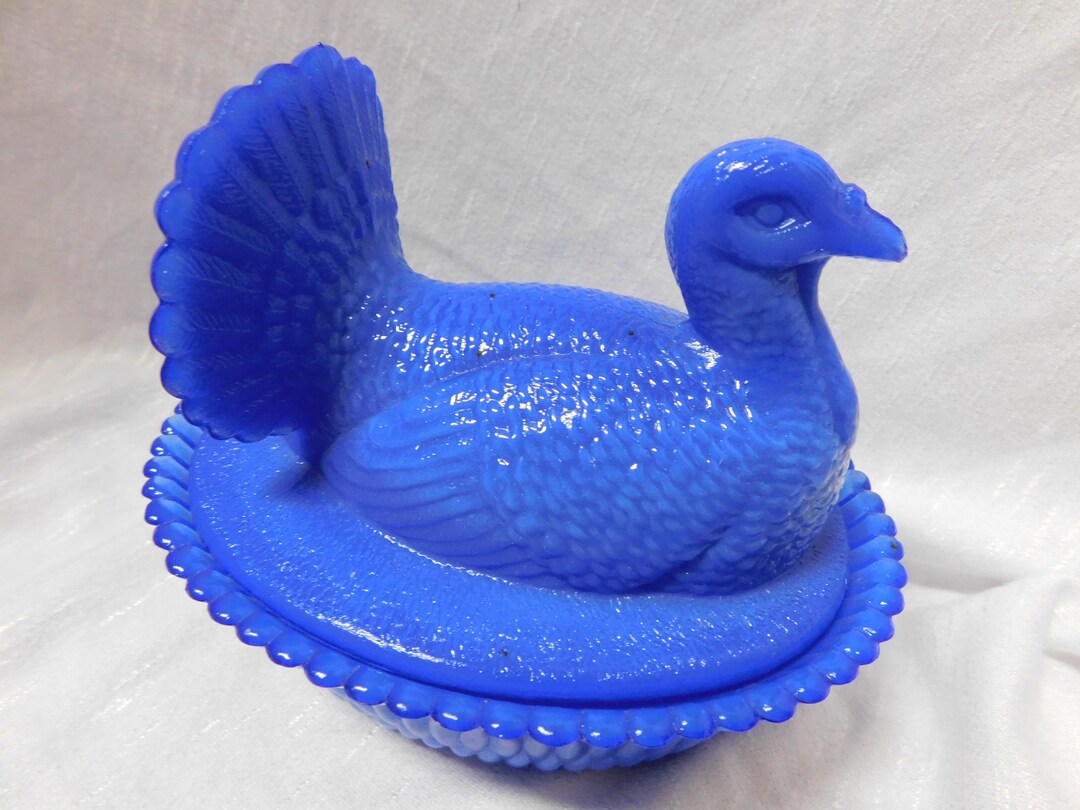 Boyd's Crystal Art Glass 5 Inch Turkey on Nest Pocono Blue First 5 Year ...