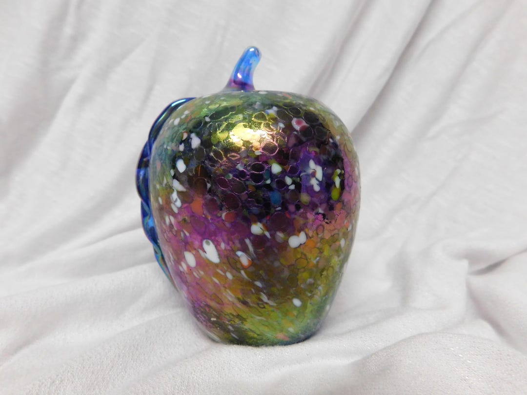 1995 Gibson Art Glass Cobalt Blue Apple Paperweight Iridescent Accents ...