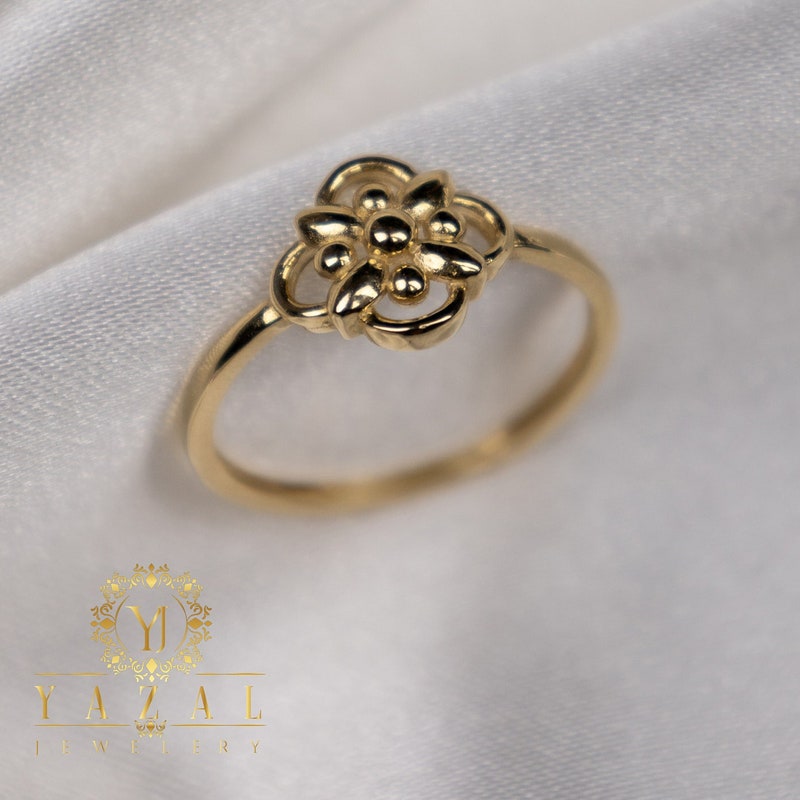 Gold Flower Ring - Etsy