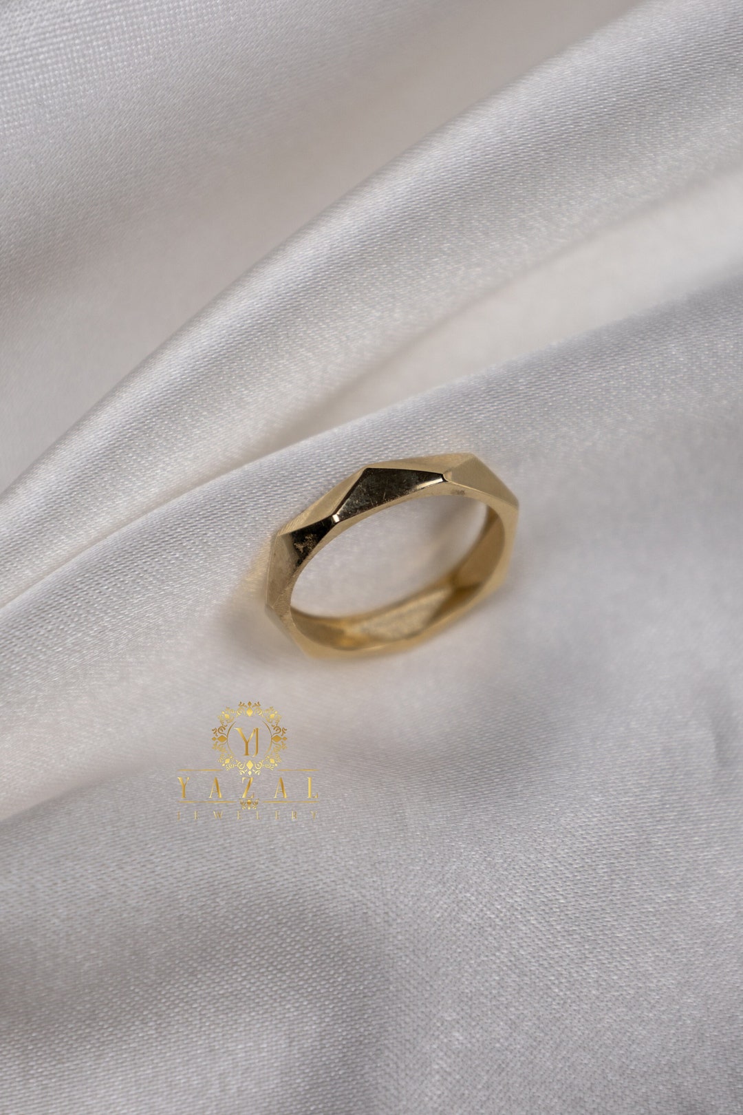 14K Gold Pyramid Ring, 14k Diamond Pattern Ring, Gold Knight Ring ...