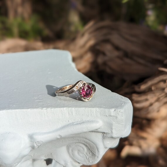 solid 9k white gold - Gem