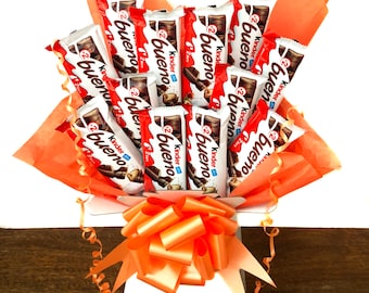 Kinder Bueno Milk Chocolate & White Chocolate Bouquet Hamper Gift ...