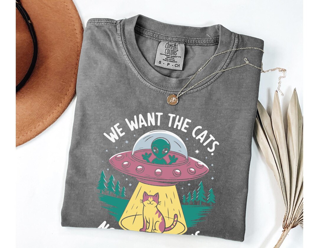 Funny Alien Meme T Shirt for Cat Lovers, Cat Abduction T-shirt, Cat Mom ...