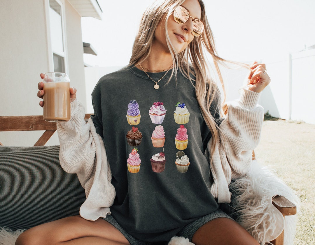 Cupcakes Shirt Aesthetic Cake Graphic Shirt Cupcake Graphic Tees for ...