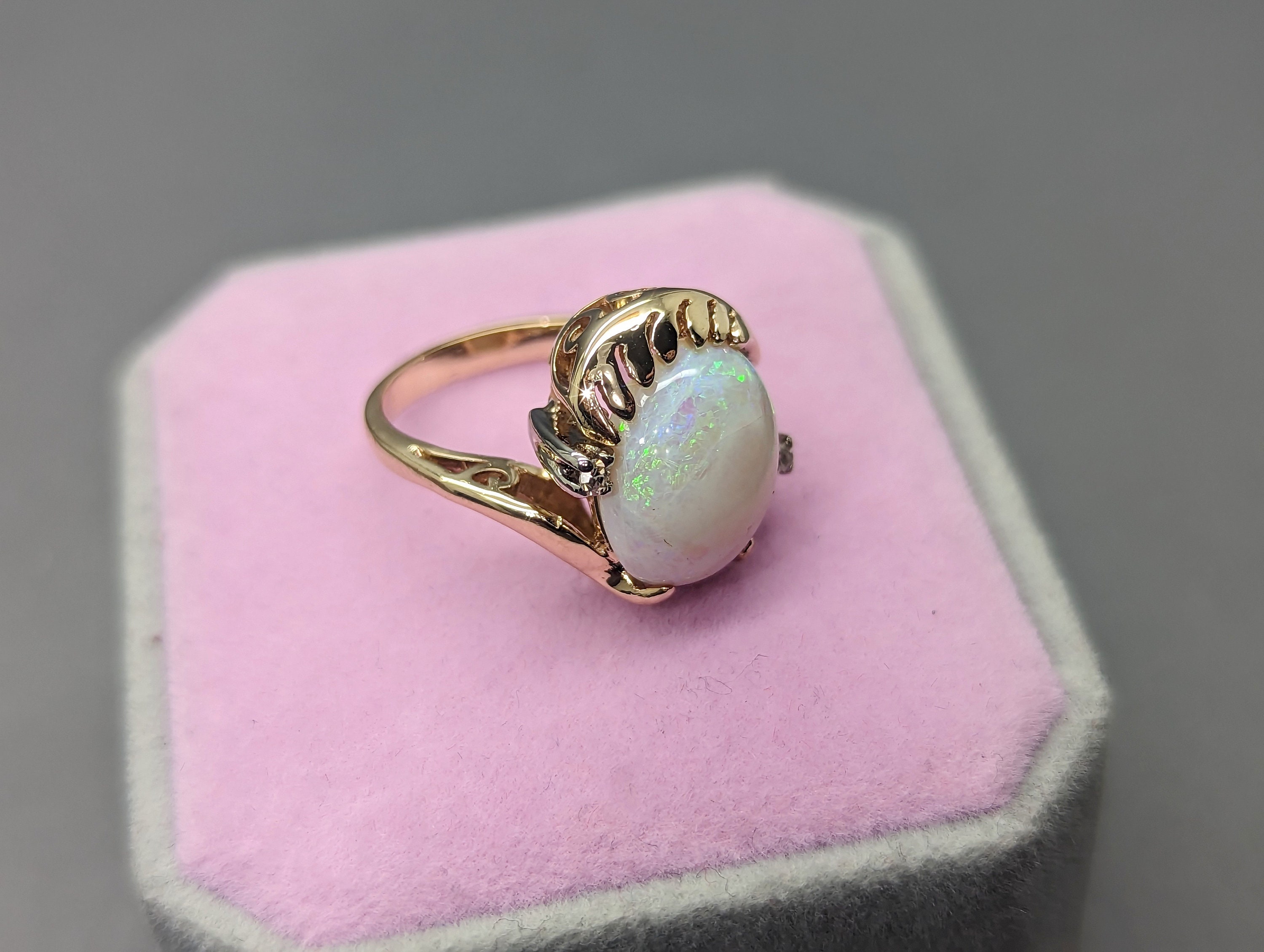 Vibrant 4.3ct Opal & X2 Natural Diamonds - 14K Yellow Gold Vintage Ring ...