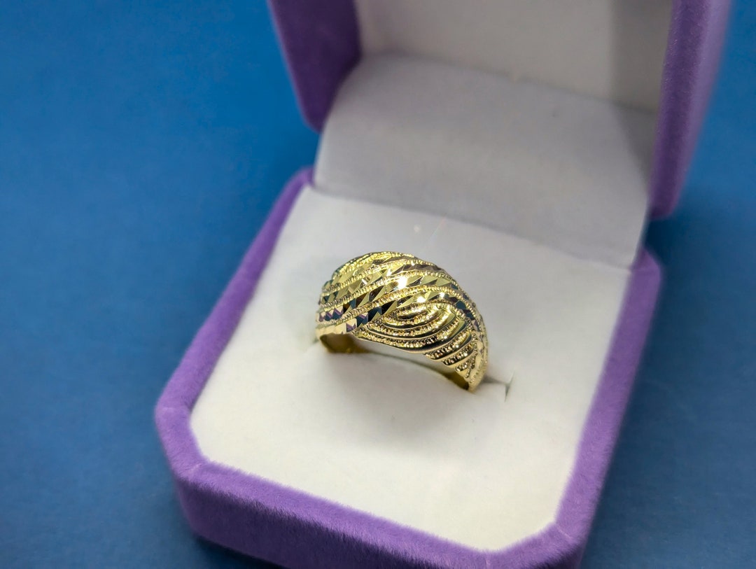 14K Yellow Gold Textured Swirl Band - Detailed Design - Etsy