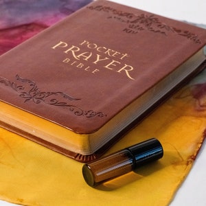 My Altar Set (bible Gift Set) - Compact Bible, Prophetic Prayer Cloth ...