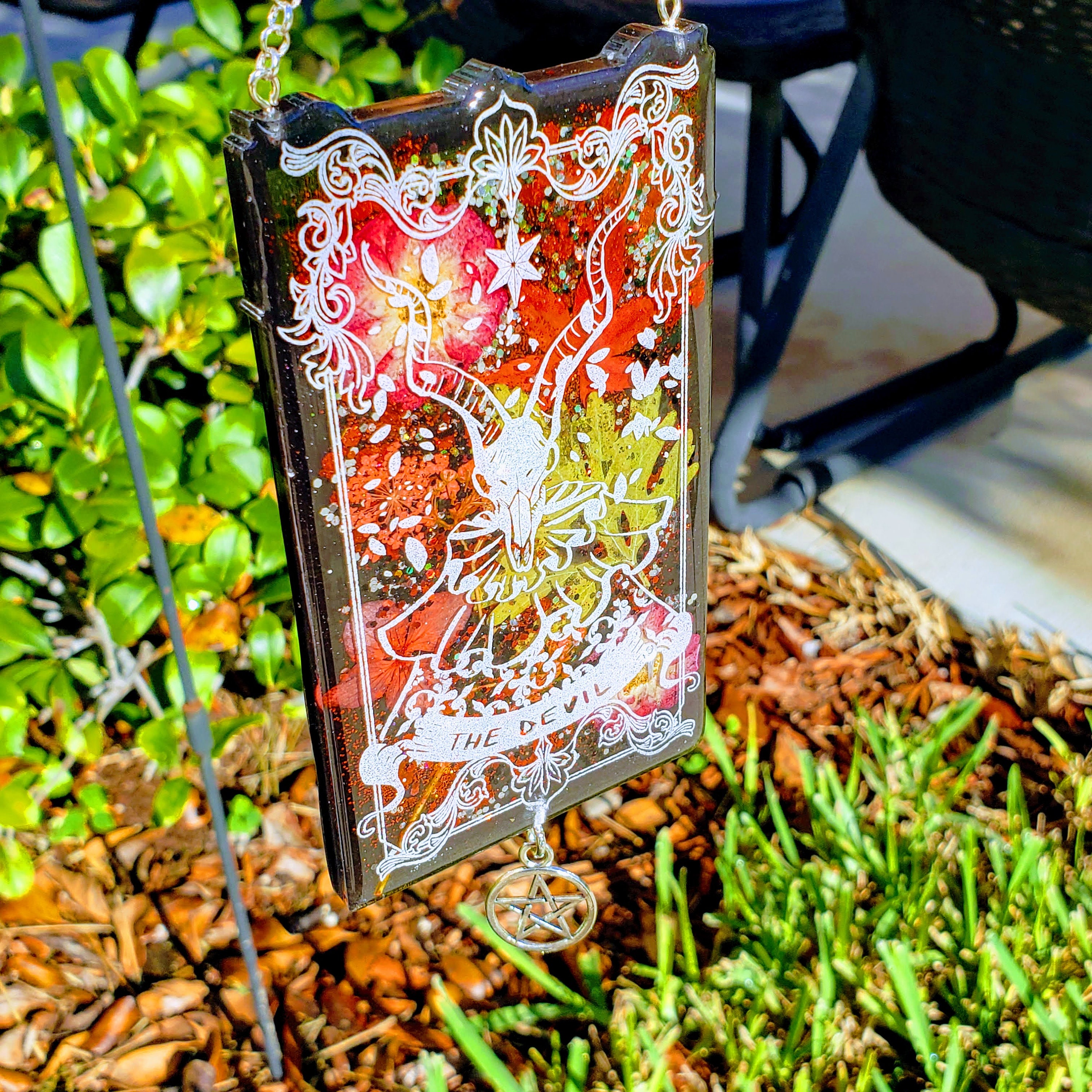 THE DEVIL Holographic Tarot Card Red Flowers Mystical Tarot - Etsy