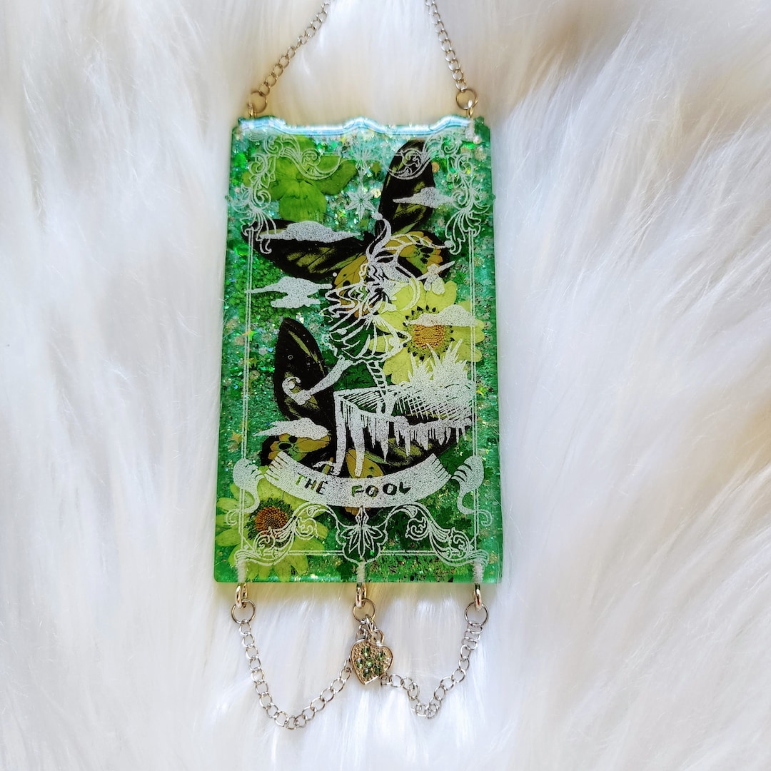 Crystal Wall Hanging - THE FOOL Tarot Card With Peridot - Hanging Tarot ...