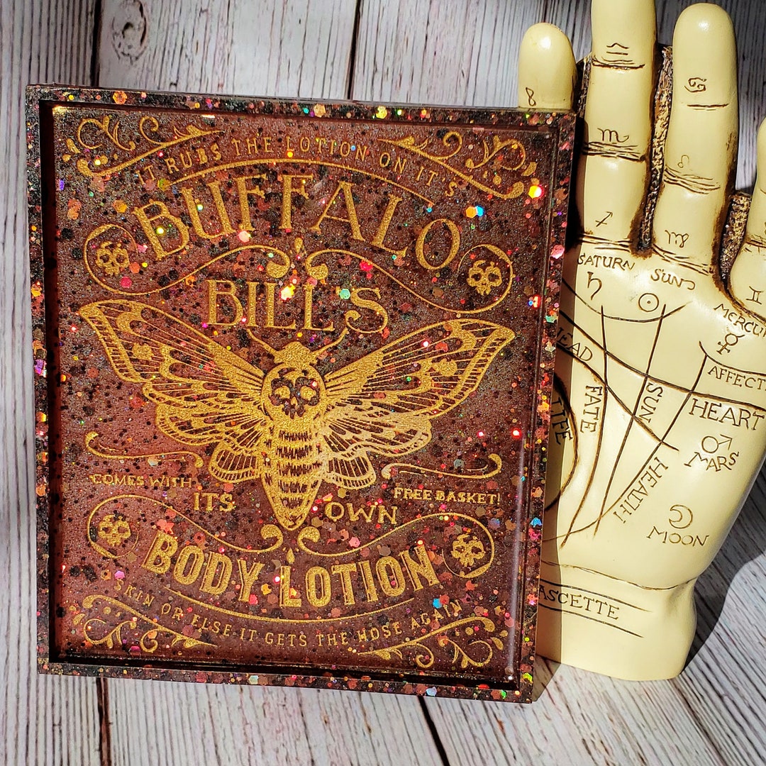 Silence of the Lambs - Buffalo Bill It Rubs the Lotion Resin Tray - Etsy