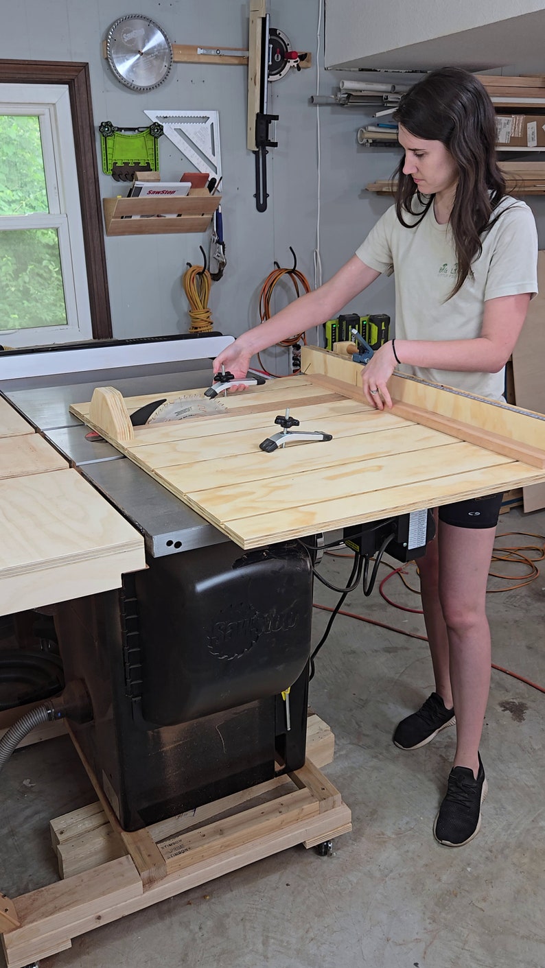 DIY Cross-cut Sled Plans Table Saw Sled Plans DIY Woodworking Plans ...