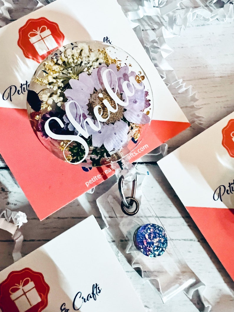 Pressed Flower Badge Reel Personalized Floral Badge Reel RN - Etsy