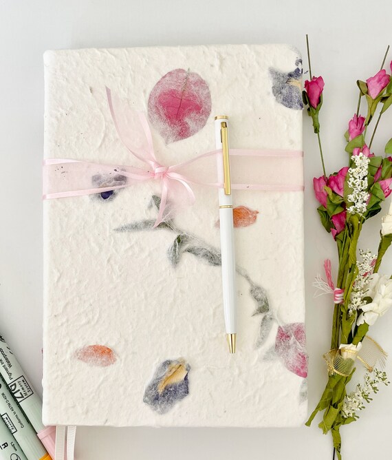 Spring Pressed Flower Journal - Etsy