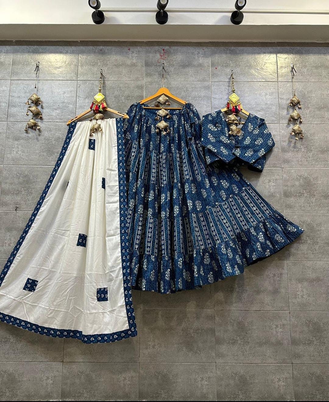 Navratri Garba Chaniya / Lehenga Choli Set Traditional - Etsy