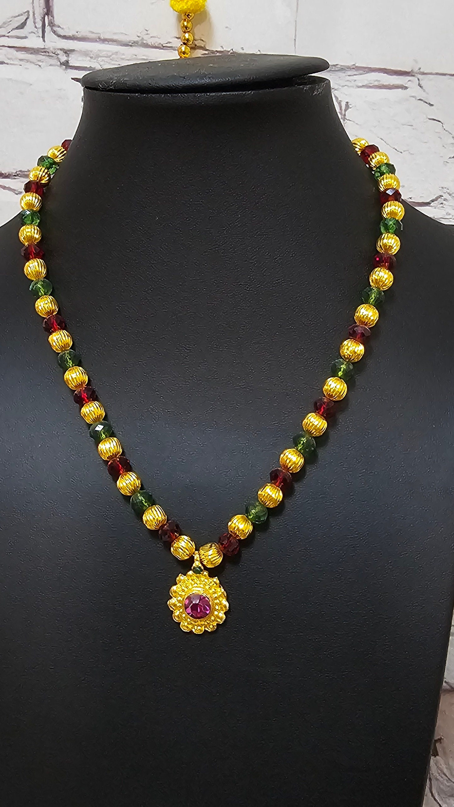 Maharashtrian Elegance: Gold Kolhapuri Thushi Necklace Set With Nath - Etsy
