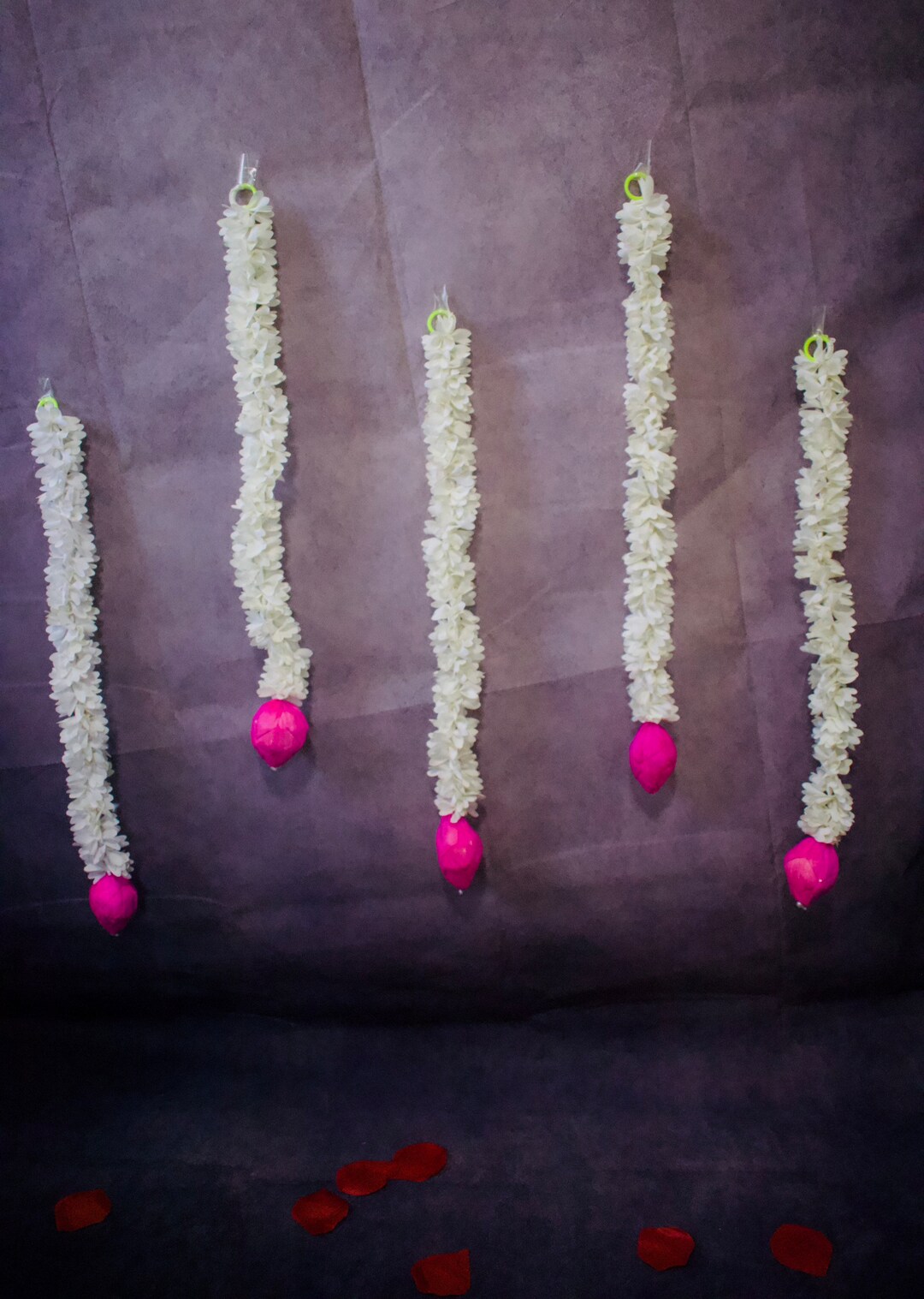 Set of 5: Lily Lotus Garland Set - Traditional Indian Mogra Gajra With ...