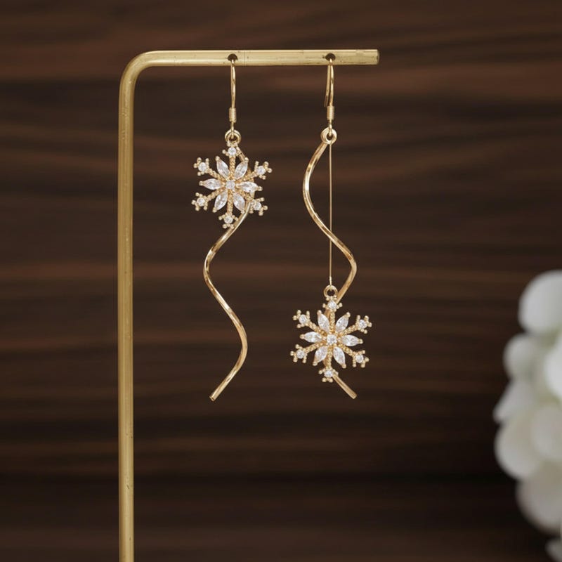 10k Snowflake Jewelry - Etsy