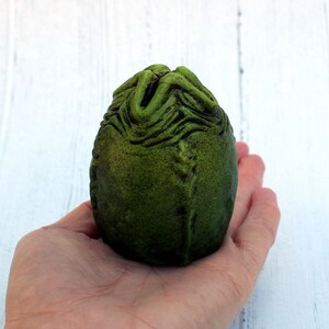 Alien Ovomorph Egg Model: 1979 Film Prop Replica - Etsy 日本