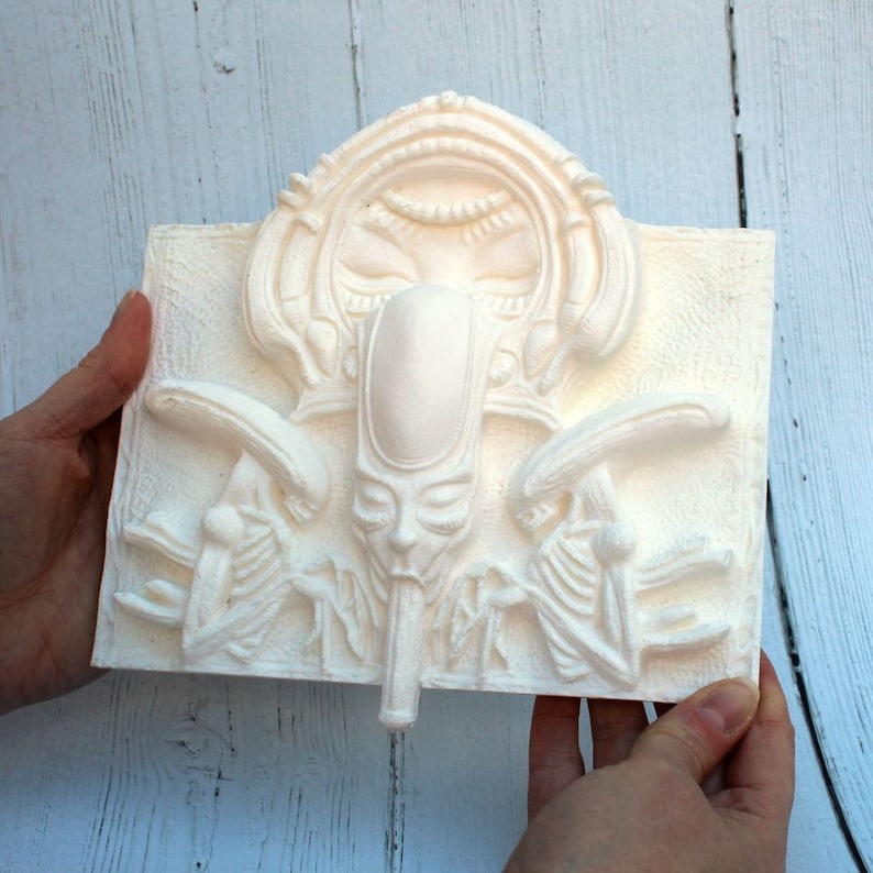 H R Giger Alien Cold Cast Bronze Resin Wall Plaque Tribute Artwork ...