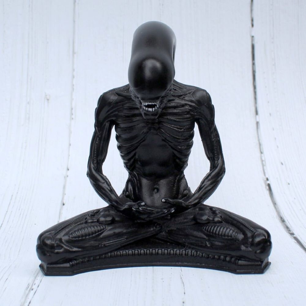 Alien Xenomorph Meditation Alien Xenomorph Bust Alien - Etsy UK