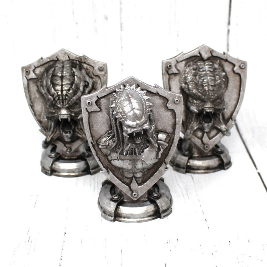 Predator Trophy, Predator Shield, Predator Fan Art, Alien Vs Predator ...