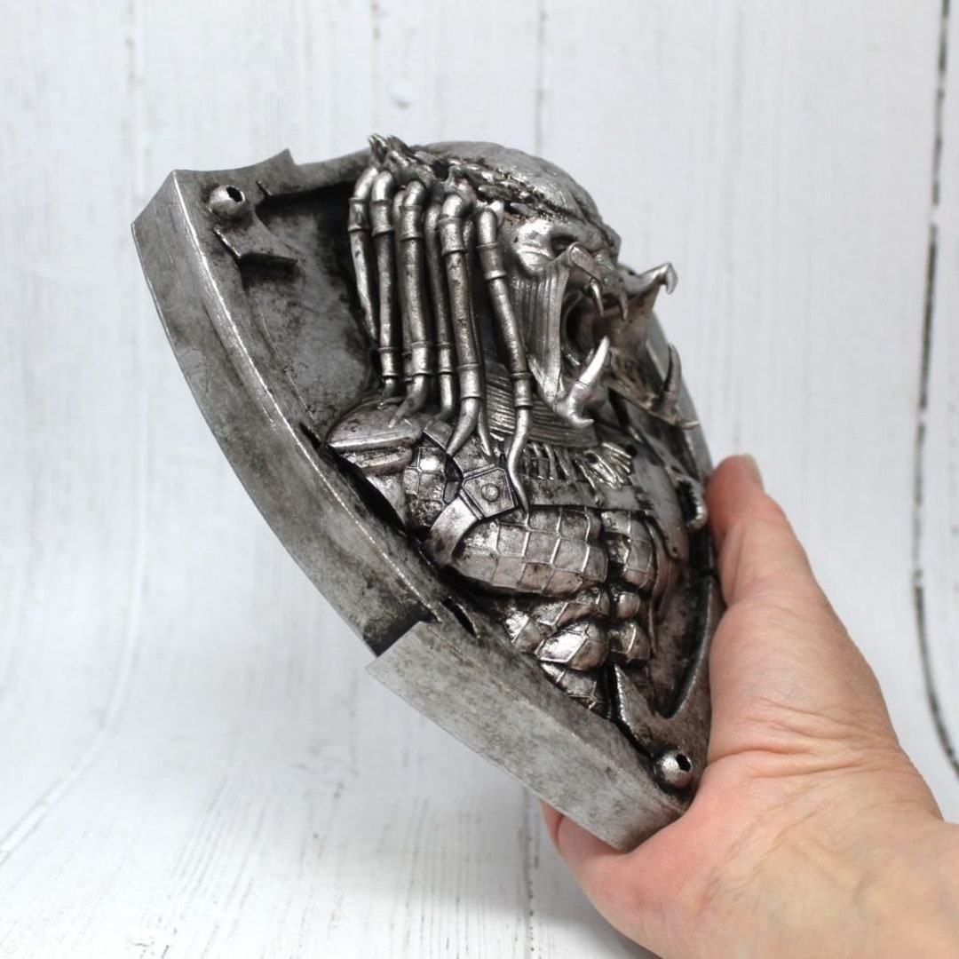 Predator Wall Mounted Artwork, Predator Fan Art, Predator 2 Bio, Celtic ...