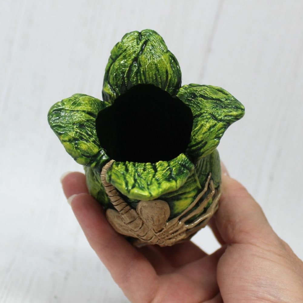 Alien Egg Pen Holder, Alien Facehugger Egg Desk Tidy, Alien Ovomorph ...