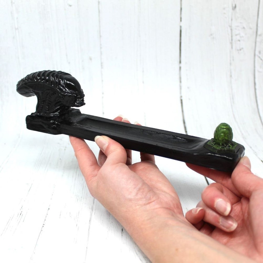 HR Giger Alien Incense Burner, Xenomorph BLACK Ash Catcher, Alien Joss ...