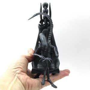 ALIEN WARRIOR Harkonnen Capo Chair, HR Giger Parental Alien Stroking a ...