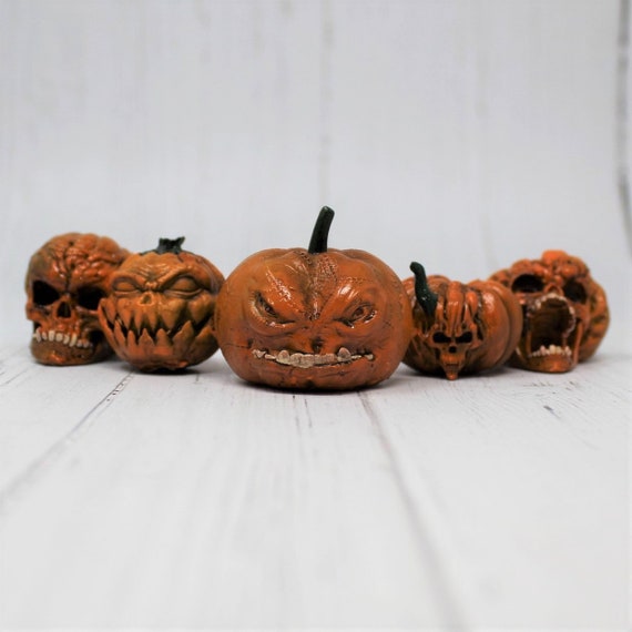 Halloween PUMPKIN POSSE 5 Skull Figurines OR 20 Miniature - Etsy