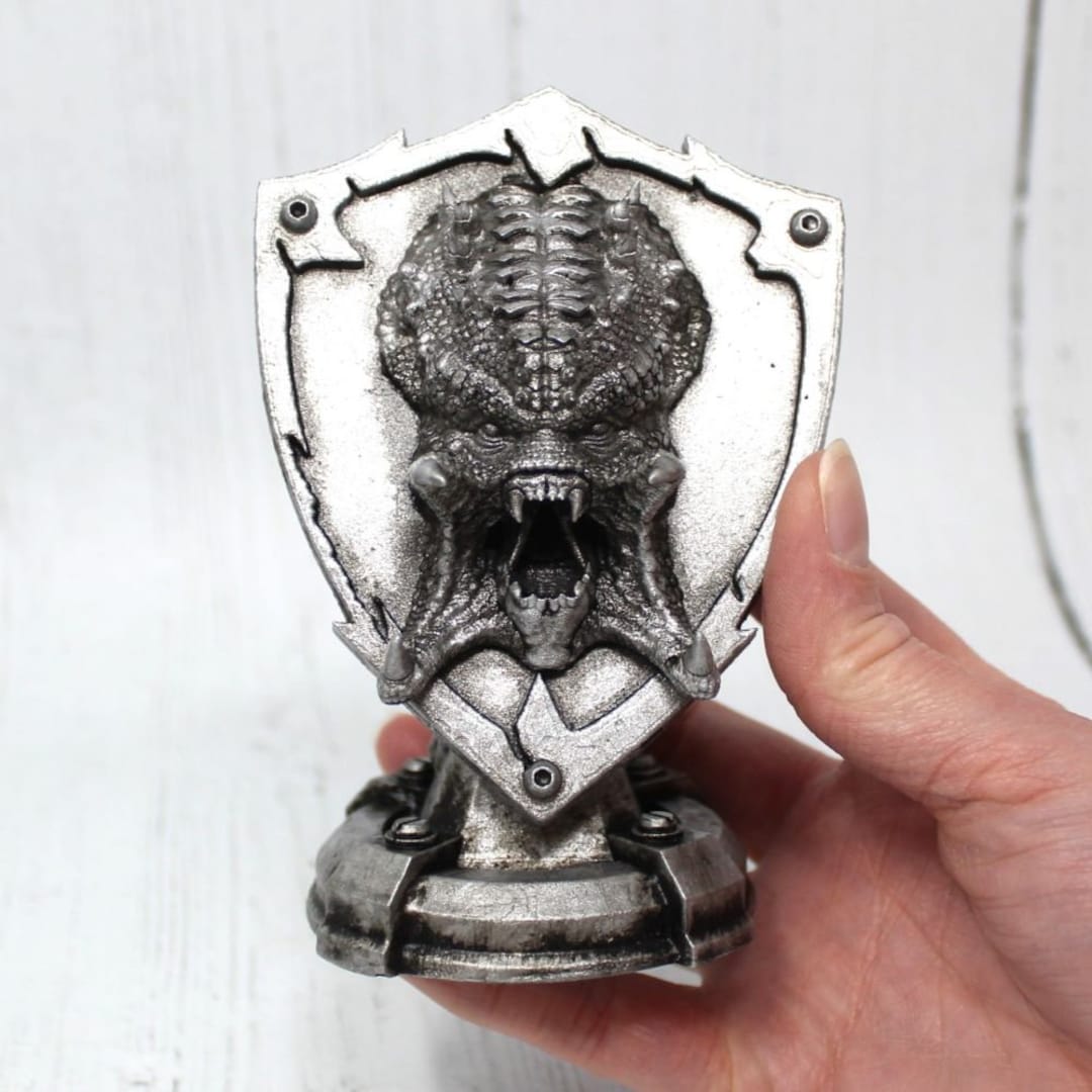 Predator Trophy, Predator Shield, Predator Fan Art, Alien Vs Predator ...