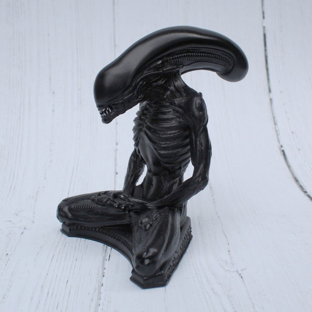 Alien Xenomorph Meditation Alien Xenomorph Bust Alien - Etsy