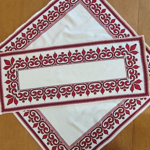 Finished Cross Stitch Tablecloth Set, Vintage Cross Stitch Decor - Etsy