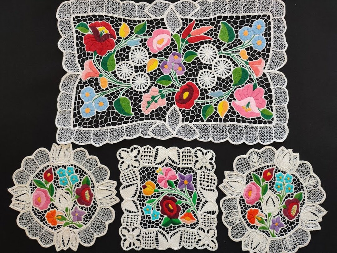 Set of 4 Vintage Hungarian Embroidery Centerpiece, Kalocsa Folk Art ...