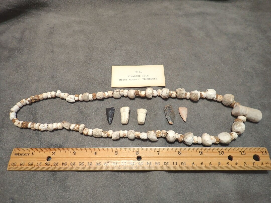 Authentic Native American Approximately 94 Shell Beads, 1 Shell Pendant ...