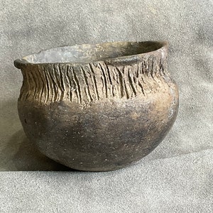 Authentic Native American Barton Incised Lug Handled Jar Found at Bell ...