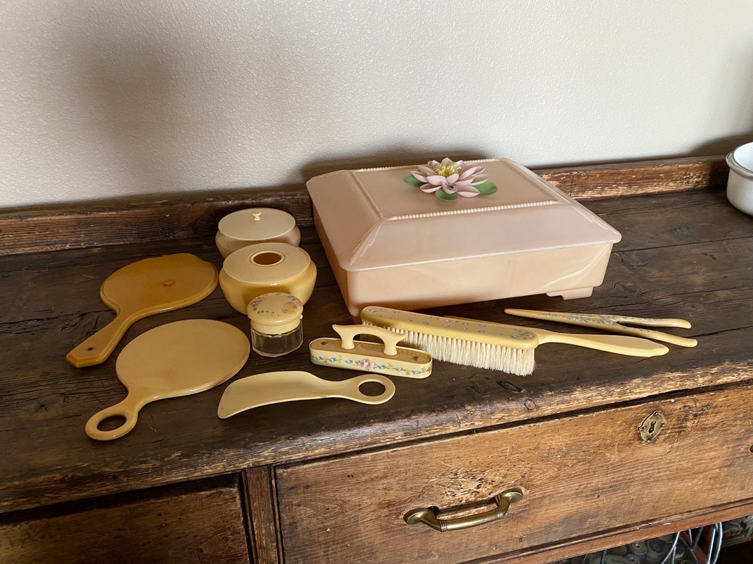 Vintage Celluloid Dresser Set With Pink Flower Box / 10 Piece Dresser ...