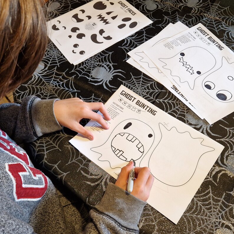 Ghost Bunting Cut & Paste Craft, Halloween Party Decoration Kit, Kids ...