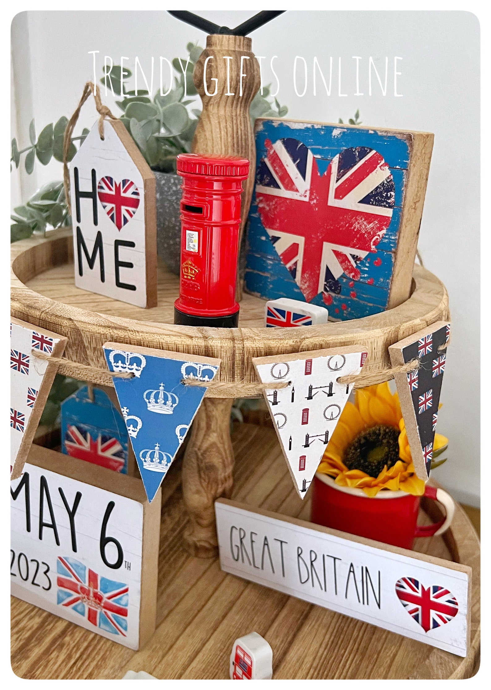 British England Union Jack Flag Wooden Sign, Bunting Flags, Tiered Tray ...