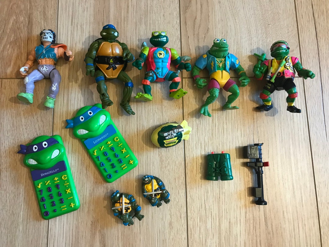 Vintage 1980s TMNT Lot, Figures and Other Teentage Mutant Ninja Turtle ...