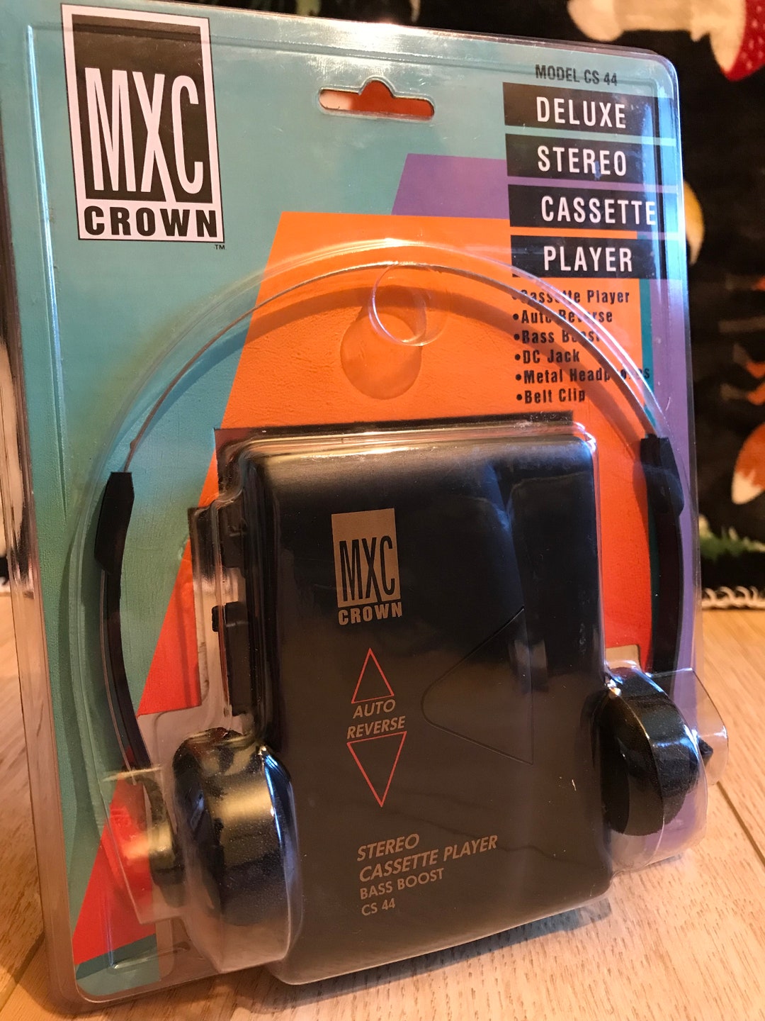 Deadstock Never Open Portable Cassette Player! Walkman MXC Crown Deluxe ...