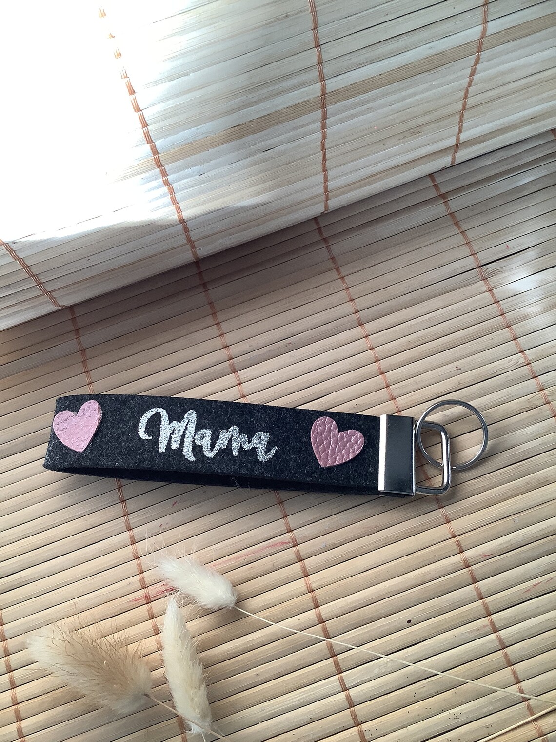 Keychain Made of Felt With Lettering Mama - Etsy