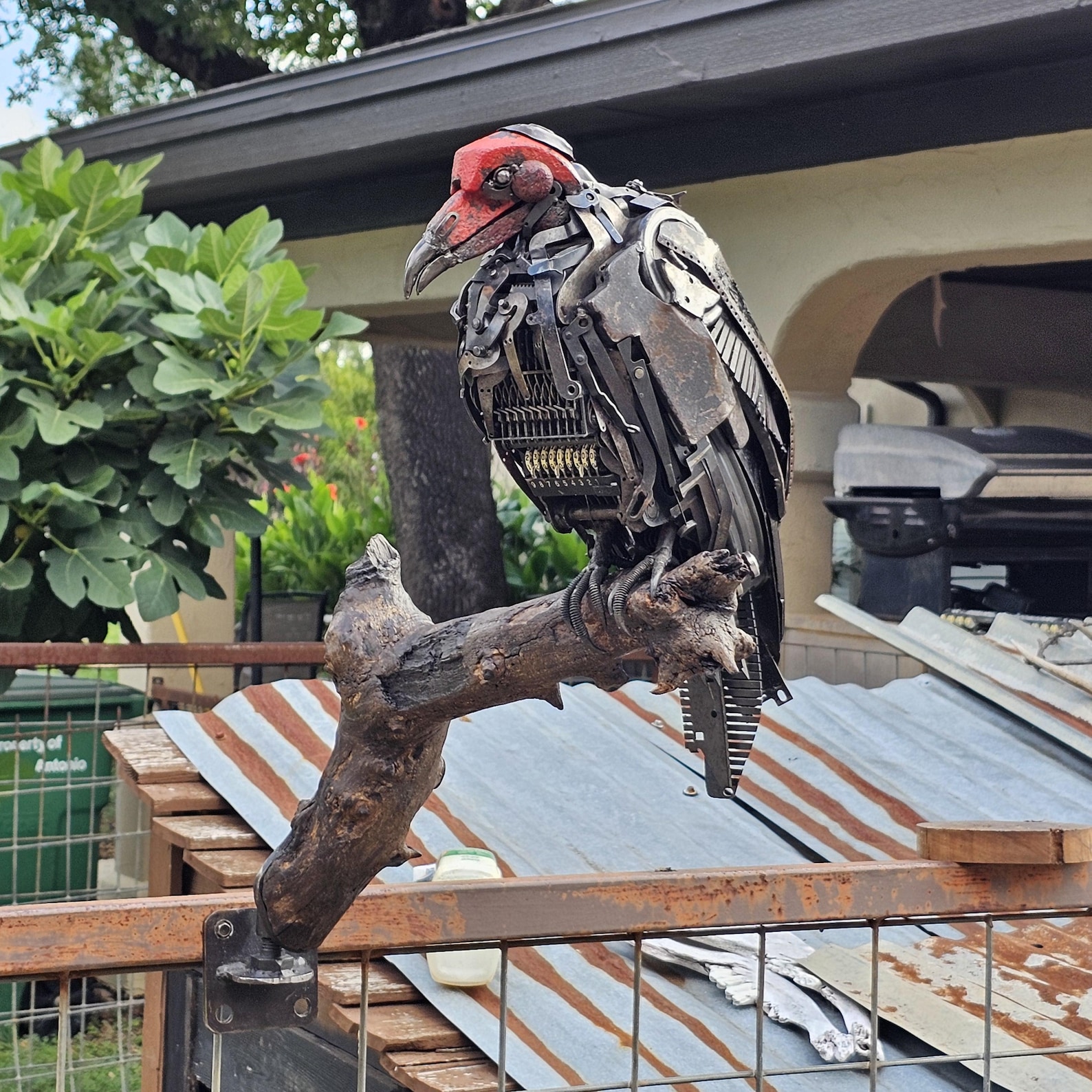 SOLD| Robot Vulture Sculpture | Steampunk Bird Art | Scrap Metal Bird ...