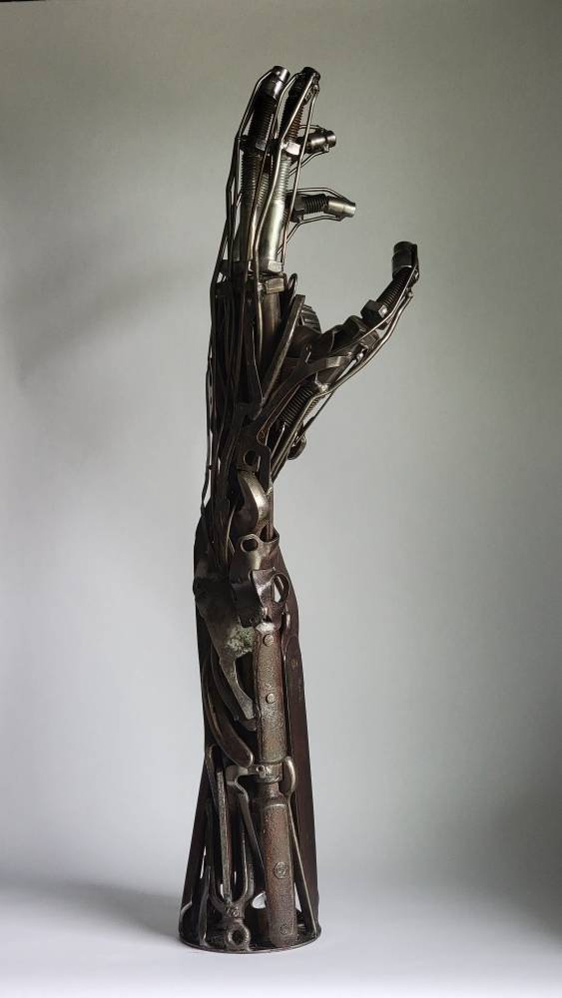 Metal Robot Hand Human Arm Sculpture Scrap Metal Robot Hand Made to ...