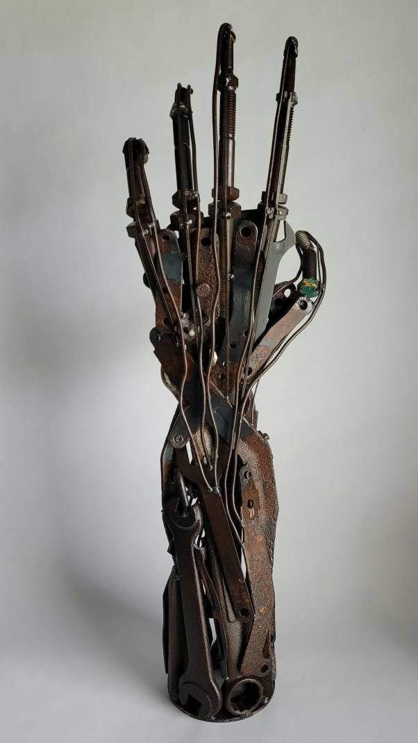 Metal Robot Hand Human Arm Sculpture Scrap Metal Robot Hand Made to ...