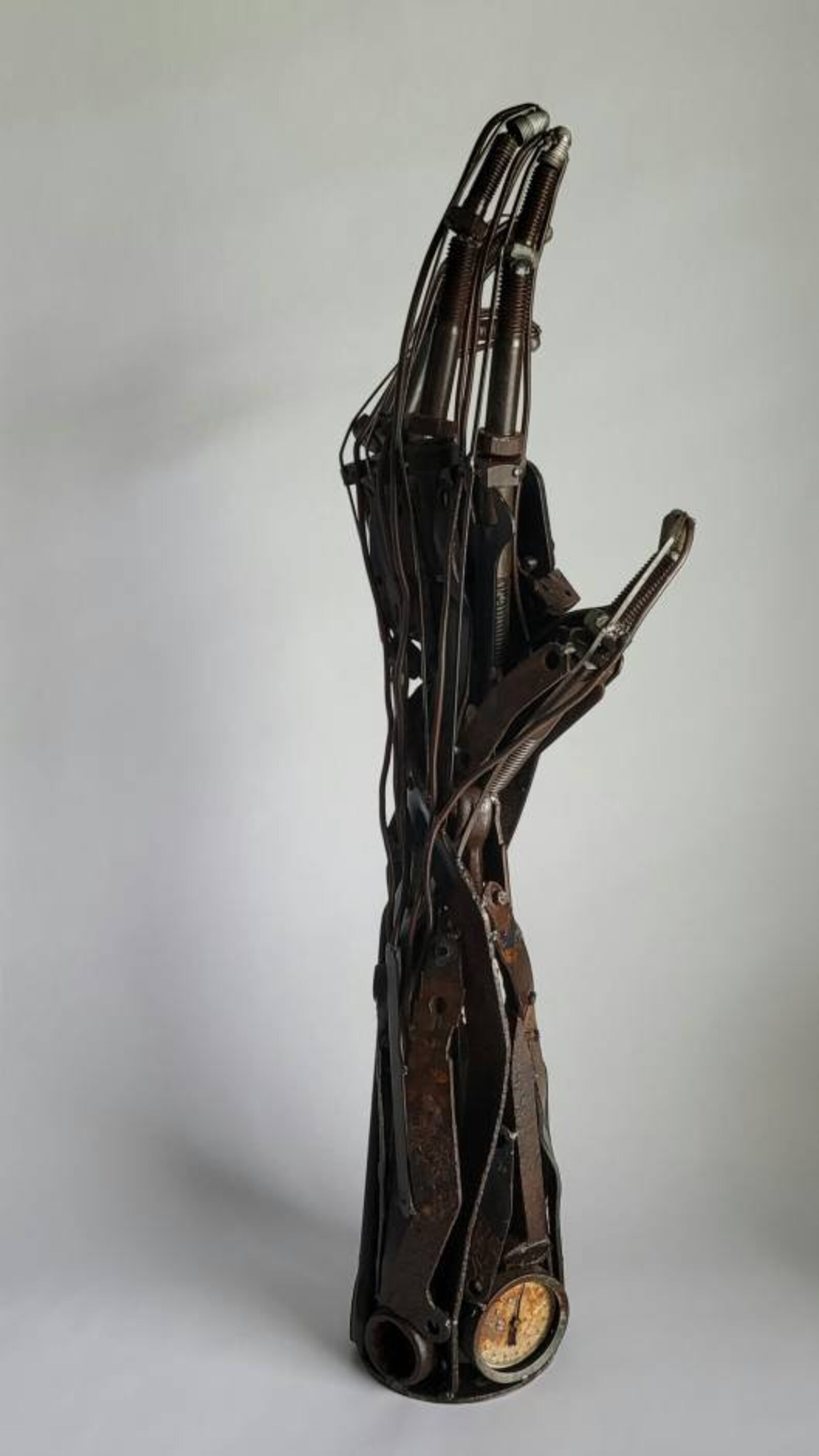 Metal Robot Hand Human Arm Sculpture Scrap Metal Robot Hand Made to ...