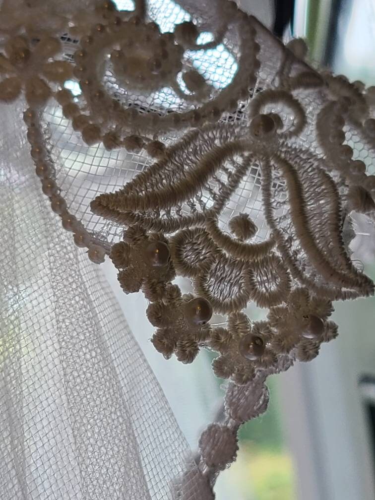 Very Pretty Vintage Floral Queen Anne Tulle Vail, Make It Your Own! - Etsy
